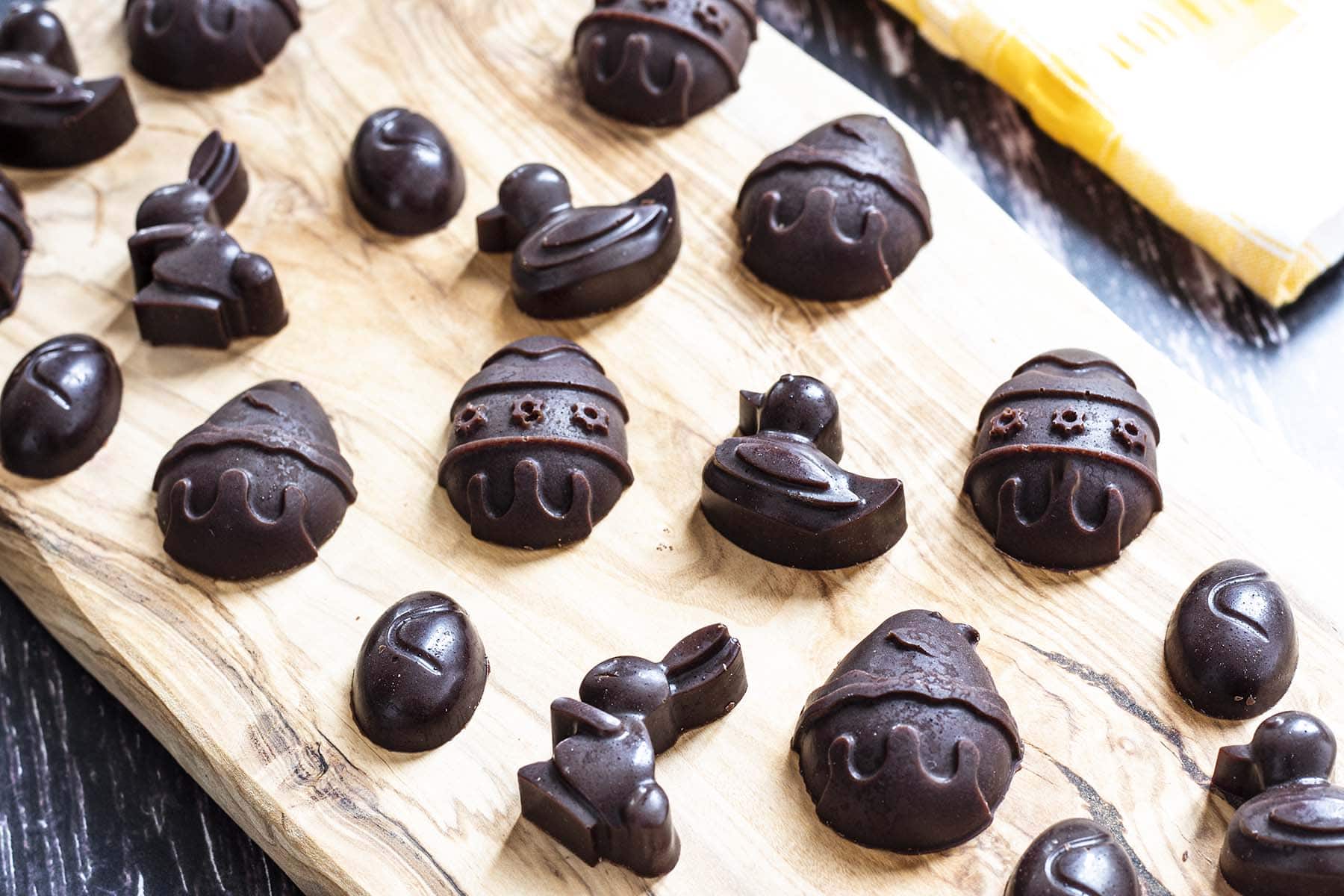 Homemade vegan Easter chocolates - Cook Veggielicious